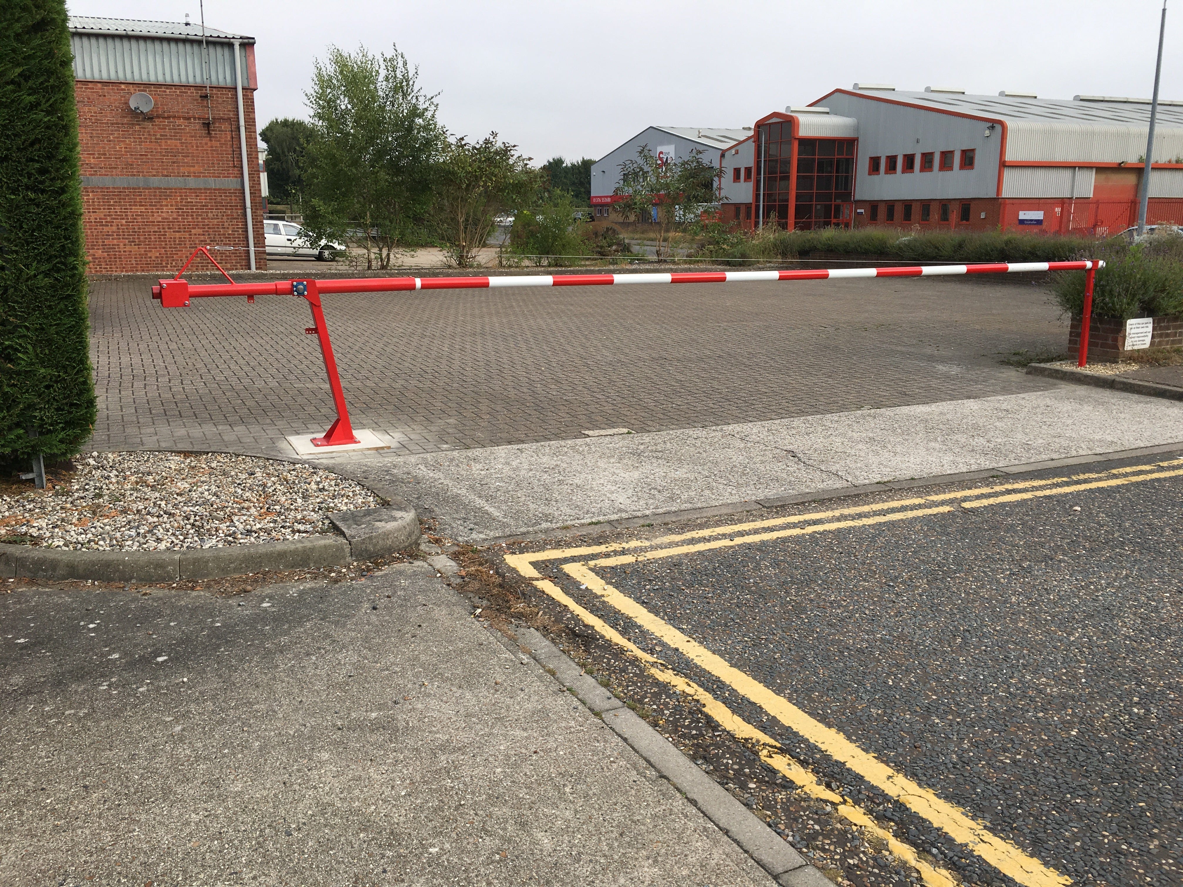 Manual Arm Barrier - Standard – Wade Building Supplies